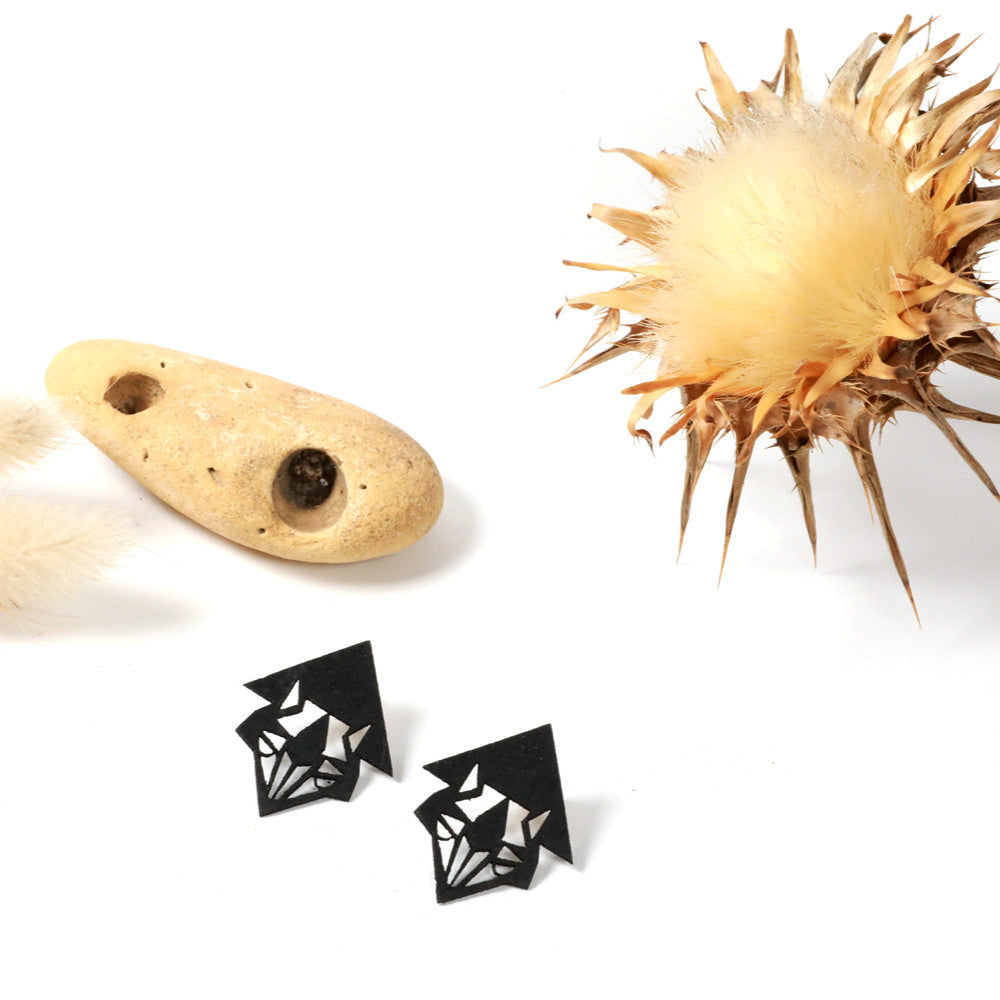 Rox Wolf Head Fancy Earrings - Matcha Paris